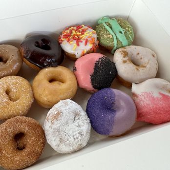 THE MINI DONUT COMPANY - Updated May 2025 - 112 Photos & 77 Reviews ...
