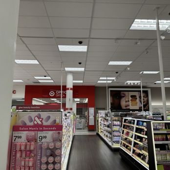 TARGET - Updated September 2025 - 108 Photos & 83 Reviews - 7800 SW ...