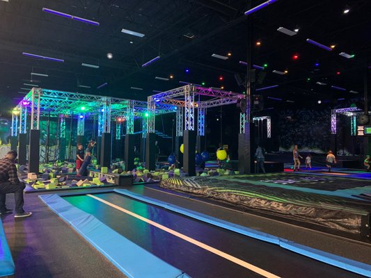 ELEVATE TRAMPOLINE PARK - 52 Photos & 63 Reviews - 8946 E Germann Rd ...