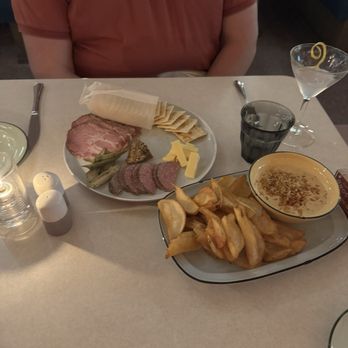 MAPLE RIDGE GROCER - Updated March 2025 - 160 Photos & 69 Reviews ...