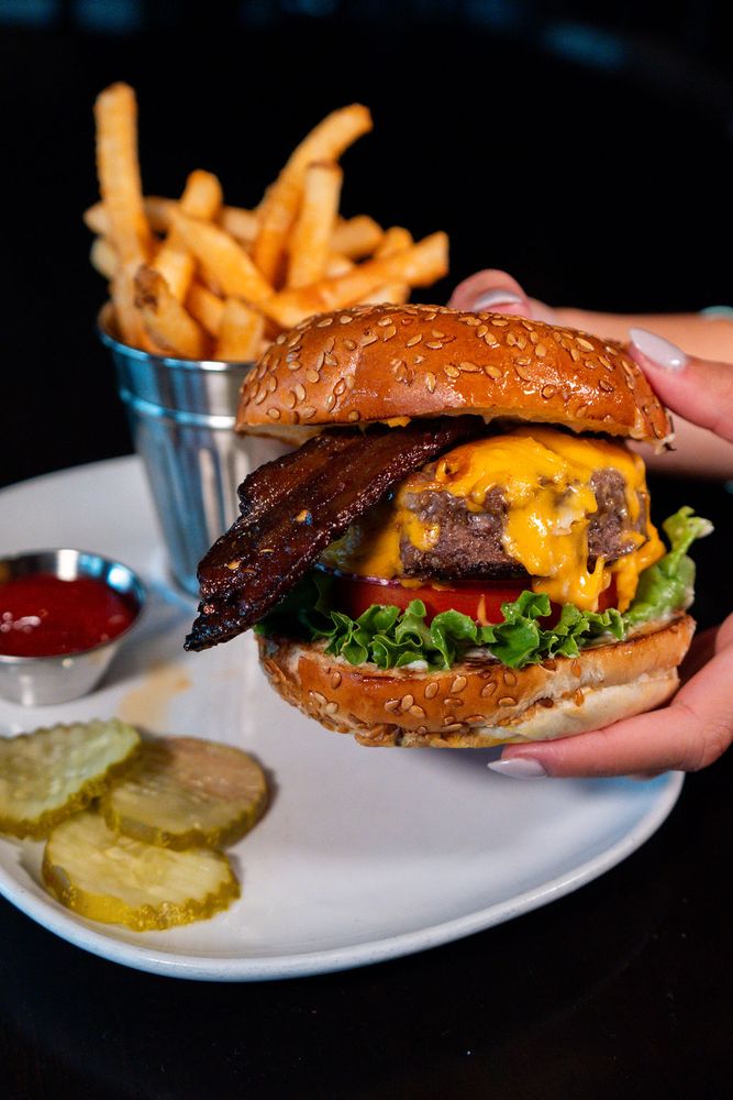 TAP 151 BAR & GRILL - Updated March 2025 - 19 Photos & 10 Reviews - 151 ...