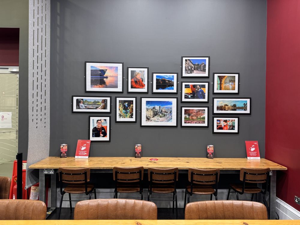 LNER FIRST CLASS LOUNGE - Updated October 2025 - 15 Photos - Saint ...