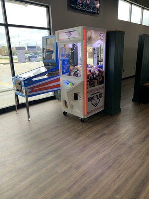 HOME PLATE BAR & GRILL - 16 Photos & 44 Reviews - 2571 Koke Mill Rd ...