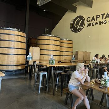 CAPTAIN LAWRENCE BREWING - Updated November 2025 - 582 Photos & 442 ...