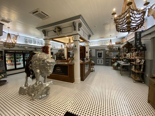 TINNIE SILVER DOLLAR - 37 Photos & 27 Reviews - 28842 Hwy 70, Tinnie ...