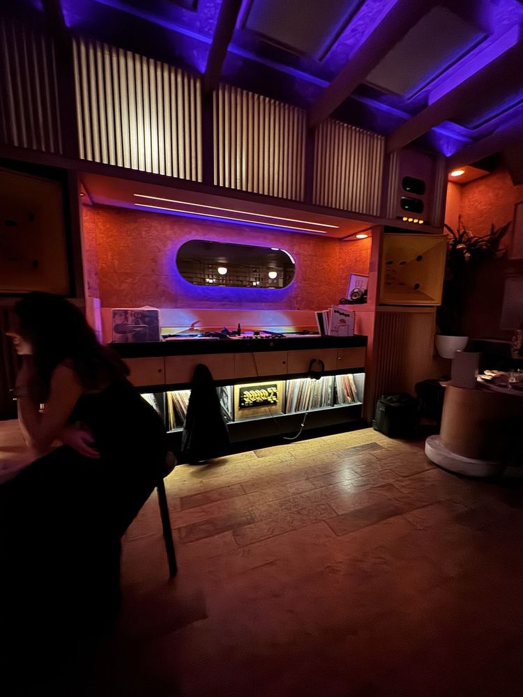 EAVESDROP - Updated October 2025 - 230 Photos & 113 Reviews - 674 ...