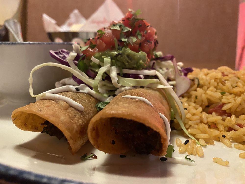 CYCLONE ANAYAS - Updated December 2025 - 111 Photos & 72 Reviews - 3736 ...