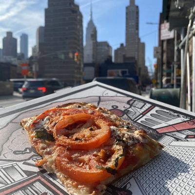 GARLIC NEW YORK PIZZA BAR - Updated December 2025 - 339 Photos & 515 ...