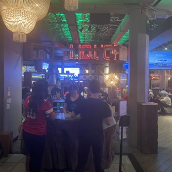 INK N IVY - Updated August 2025 - 610 Photos & 839 Reviews - 222 S ...