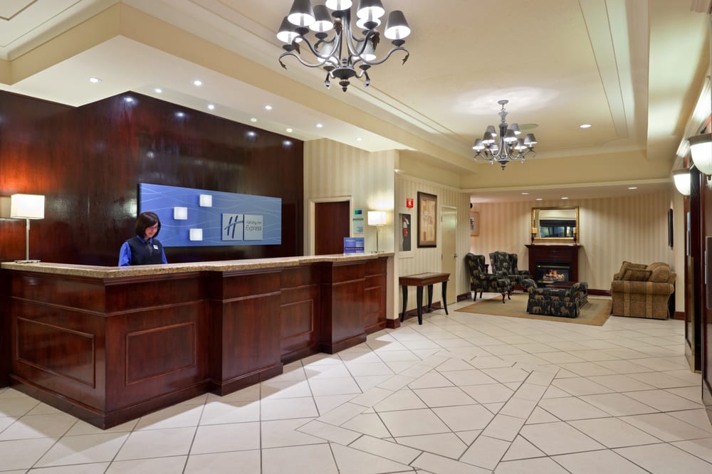 HOLIDAY INN EXPRESS & SUITES REGINA - Updated July 2025 - 11 Photos ...