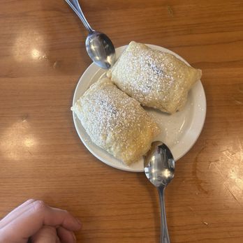 LA ROSE CAFE - Updated June 2025 - 2949 Photos & 1285 Reviews - 4749 ...