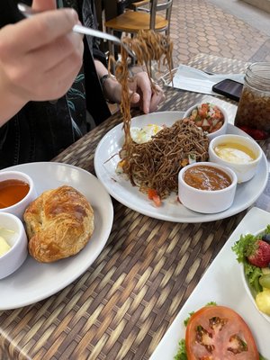 JUJI’S KITCHEN - Updated May 2025 - 74 Photos & 66 Reviews - 6 Desta Dr ...