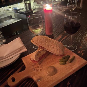 MIGNON - Updated September 2025 - 454 Photos & 497 Reviews - 128 E 6th ...