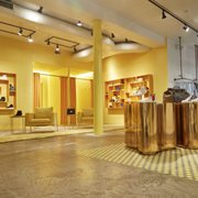 FLYING SOLO - Updated September 2025 - 54 Photos & 22 Reviews - 420 W ...