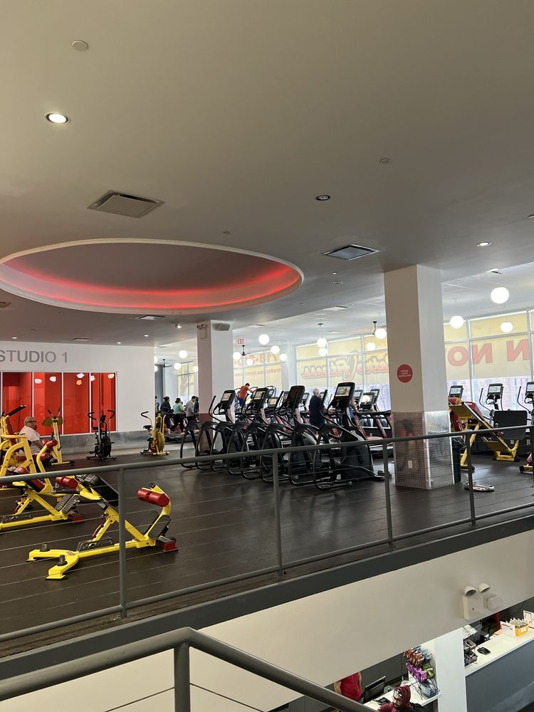 RETRO FITNESS - Updated December 2024 - 94 Photos & 121 Reviews - 92-73 ...