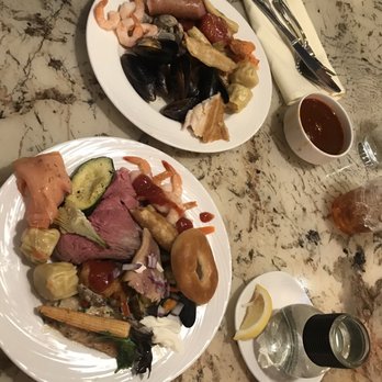 TOUCAN CHARLIE’S BUFFET & GRILLE - Updated May 2024 - 2843 Photos ...