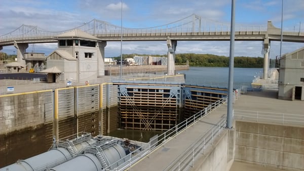 MCALPINE LOCKS AND DAM - Updated December 2025 - 22 Photos - 810 N 27th ...