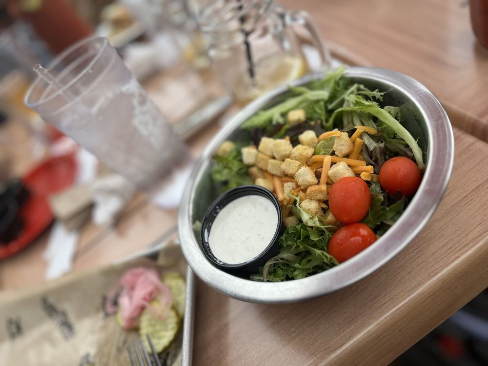 PARKER JOHN’S BBQ & PIZZA - SHEBOYGAN - Updated December 2025 - 181 ...