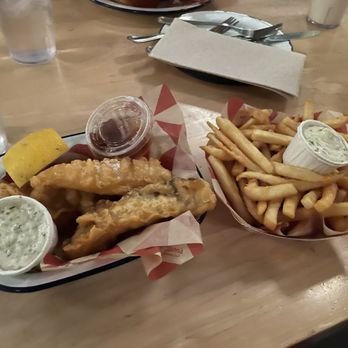 PARSON’S CHICKEN & FISH - LINCOLN PARK - Updated August 2025 - 463 ...