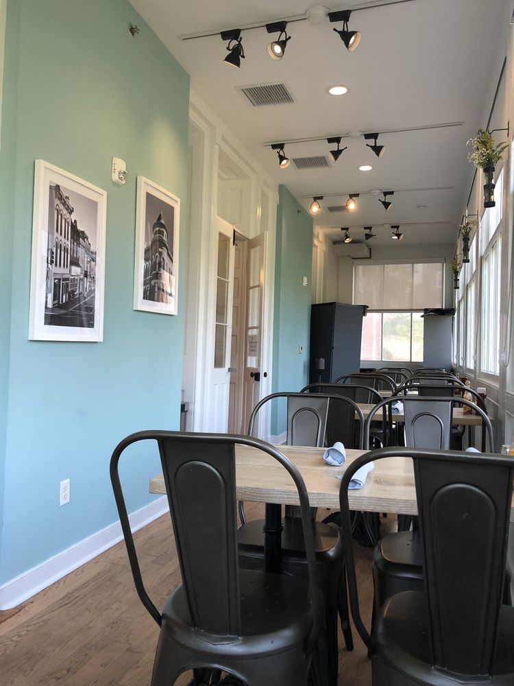 THE BLACKBURN INN & CONFERENCE CENTER - 129 Photos & 39 Reviews - 301 ...