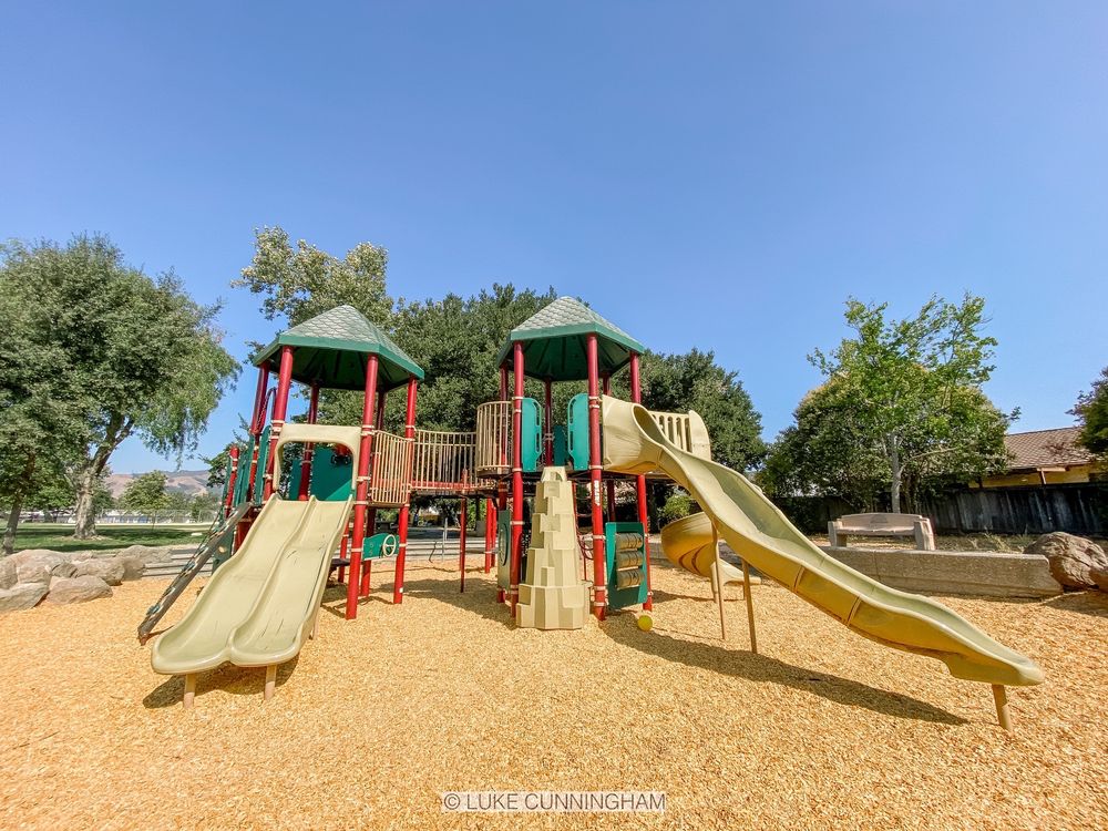PARADISE PARK - Updated October 2025 - 24 Photos - 365-399 La Crosse Dr ...