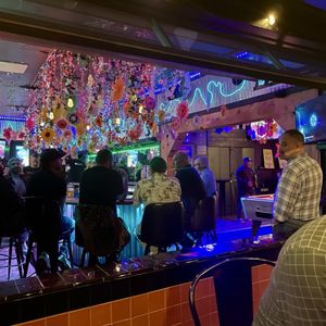 THE SRO LOUNGE - Updated August 2025 - 81 Photos & 139 Reviews - 1807 ...