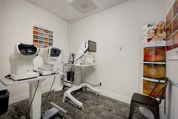 HEALTHY EYES OPTOMETRY - Updated November 2025 - 76 Photos & 83 Reviews ...