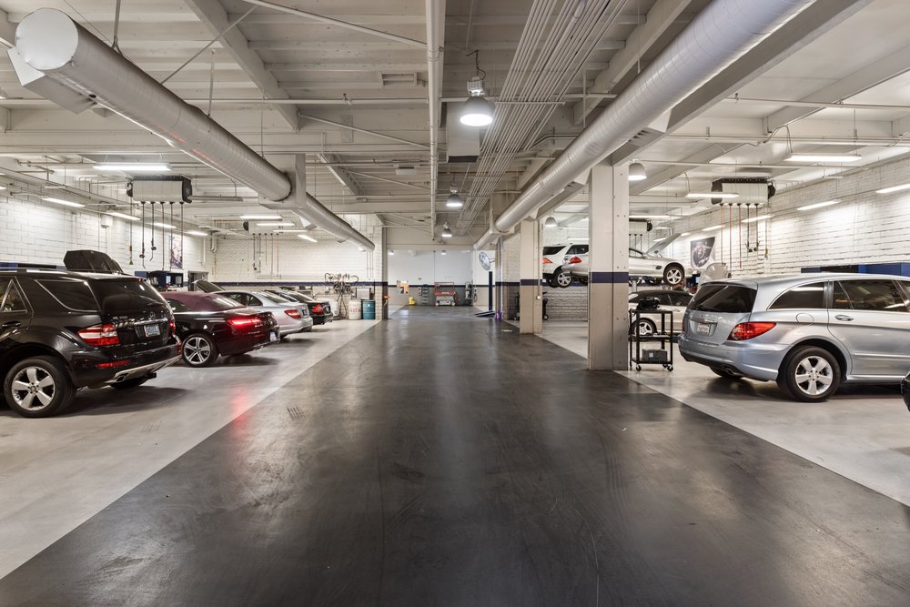 Mercedes-Benz of Palm Springs, Palm Springs | Roadtrippers