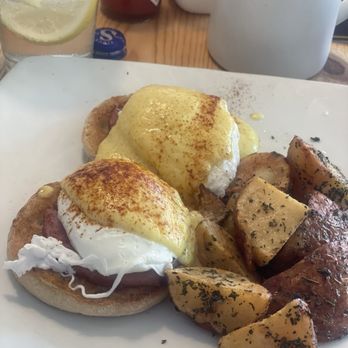 CORNER CAFE - Updated October 2024 - 1085 Photos & 1332 Reviews - 110 ...