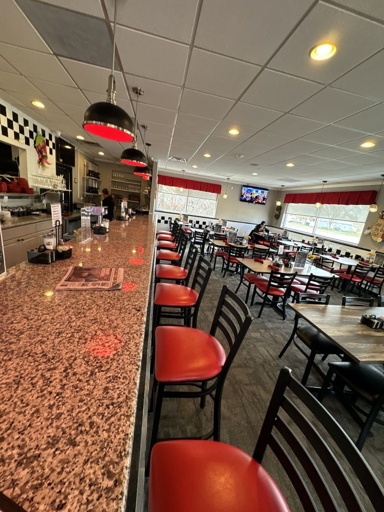 SILVER FLASH RESTAURANT - Updated May 2024 - 14537 Kedzie Ave, Posen ...