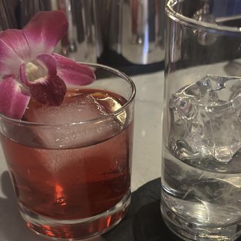 THE WILLARD ROOFTOP LOUNGE - Updated October 2025 - 288 Photos & 108 ...