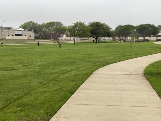 BRADFORD PARK - 13 Photos - 401 West Wintergreen Rd, Cedar Hill, Texas ...