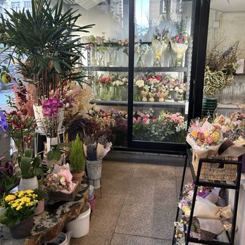 REMI43 FLOWER & COFFEE - Updated September 2025 - 427 Photos & 195 ...