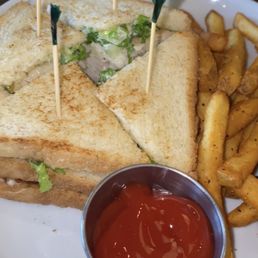 THE RIDLEY - Updated January 2026 - 176 Photos & 180 Reviews - 1106 W ...