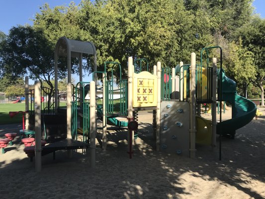 MONTA LOMA PARK - Updated April 2024 - 460 Thompson Ave, Mountain View ...