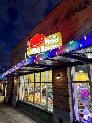 THE RED BALLOON COMPANY - Updated May 2026 - 49 Photos & 71 Reviews ...