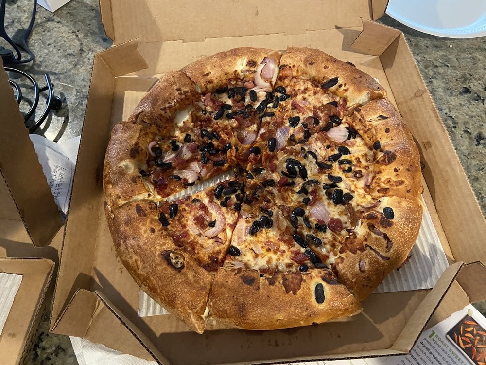 PIZZA HUT - Updated August 2025 - 13 Reviews - 8821 W 21st St, Wichita ...