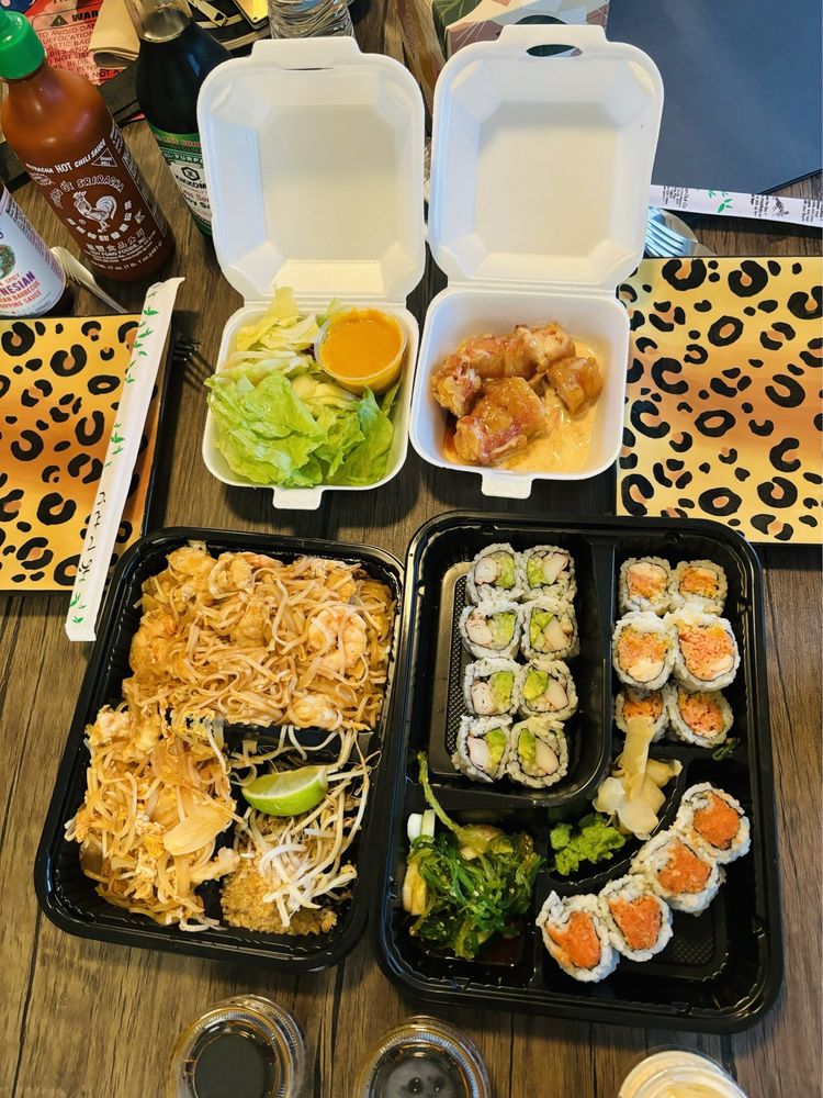 FANCY Q SUSHI AND THAI - Updated November 2024 - 64 Photos & 33 Reviews ...