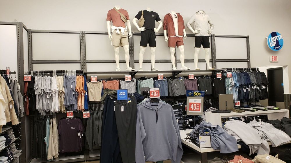 OLD NAVY OUTLET - Updated November 2025 - 65 Photos - 17 Reviews ...
