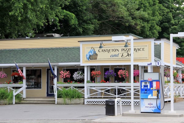 BLUE CAT BISTRO - Updated May 2024 - 31 Reviews - 575 Main St ...