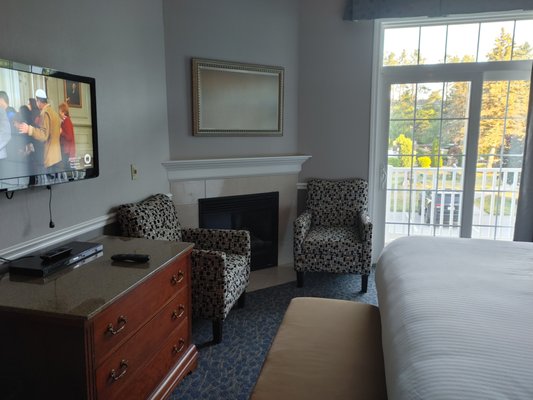 GOLDEN GABLES INN - 33 Photos & 51 Reviews - 1814 White Mountain Hwy ...