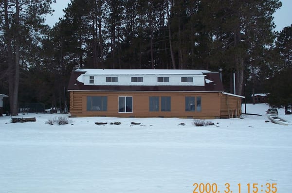 PINE VALLEY LODGE - Updated March 2025 - 3980 Lake Shore Dr ...