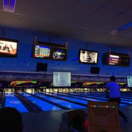 REVS BOWLING & ENTERTAINMENT CENTRE - Updated December 2025 - 74 Photos ...