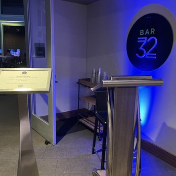 BAR 32 - Updated September 2025 - 219 Photos & 143 Reviews - 100 ...