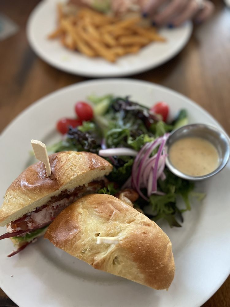 DOG WATCH CAFE - Updated June 2024 - 566 Photos & 530 Reviews - 194 ...