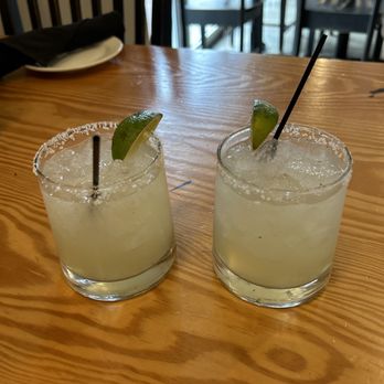 MAX AND BUTTERS - Updated December 2025 - 40 Photos & 13 Reviews - 612 ...