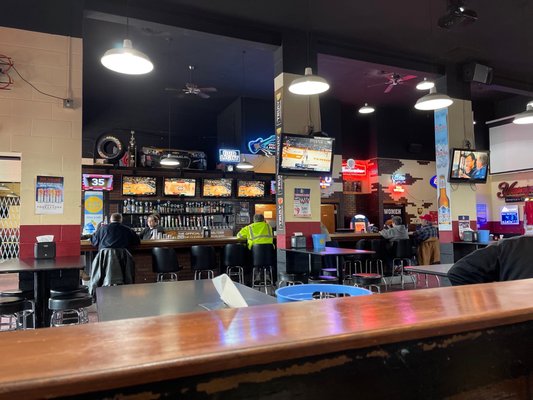 WING WAREHOUSE - Updated October 2025 - 23 Photos & 49 Reviews - 2215 E Waterloo Rd, Akron, Ohio ...