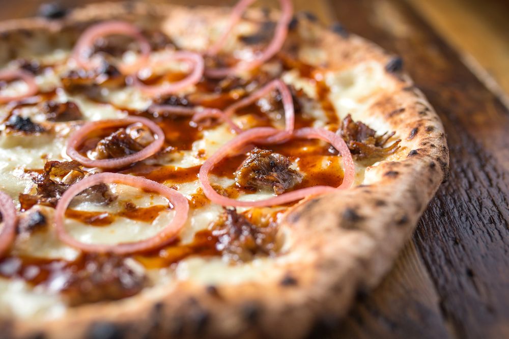 PAULIE GEE’S LOGAN SQUARE - 493 Photos & 411 Reviews - Pizza - 2451 N ...