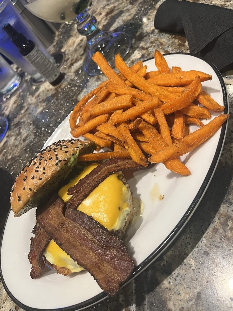 FIVE FOUR RESTAURANT & DRAFTHOUSE - Updated March 2025 - 16 Photos & 28 ...