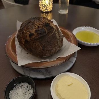 AMAR - Updated January 2025 - 151 Photos & 34 Reviews - 40 Trinity Pl ...